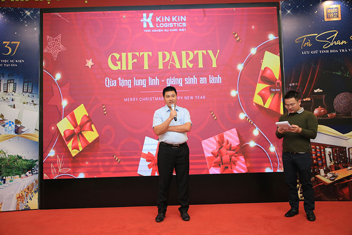 Kin Kin Logistics - Quà tặng lung linh, giáng sinh an lành